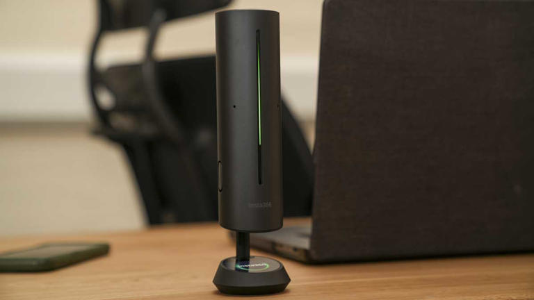 I tested the Insta360 Wave - and this speakerphone proved to be a ...