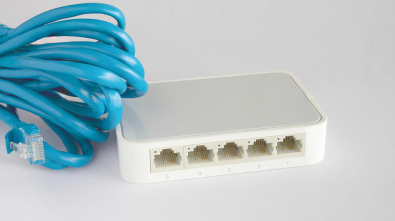 Does an ethernet splitter reduce speed?