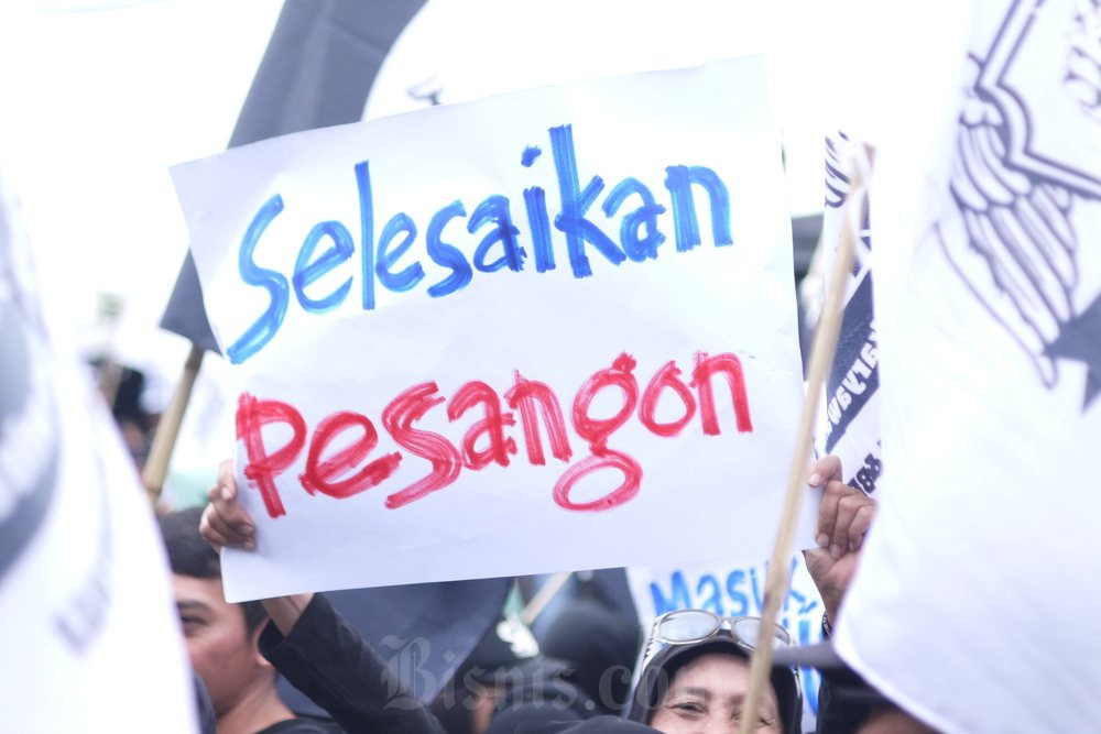 Eks buruh Sritex demo ke PN Semarang minta tim kurator diganti