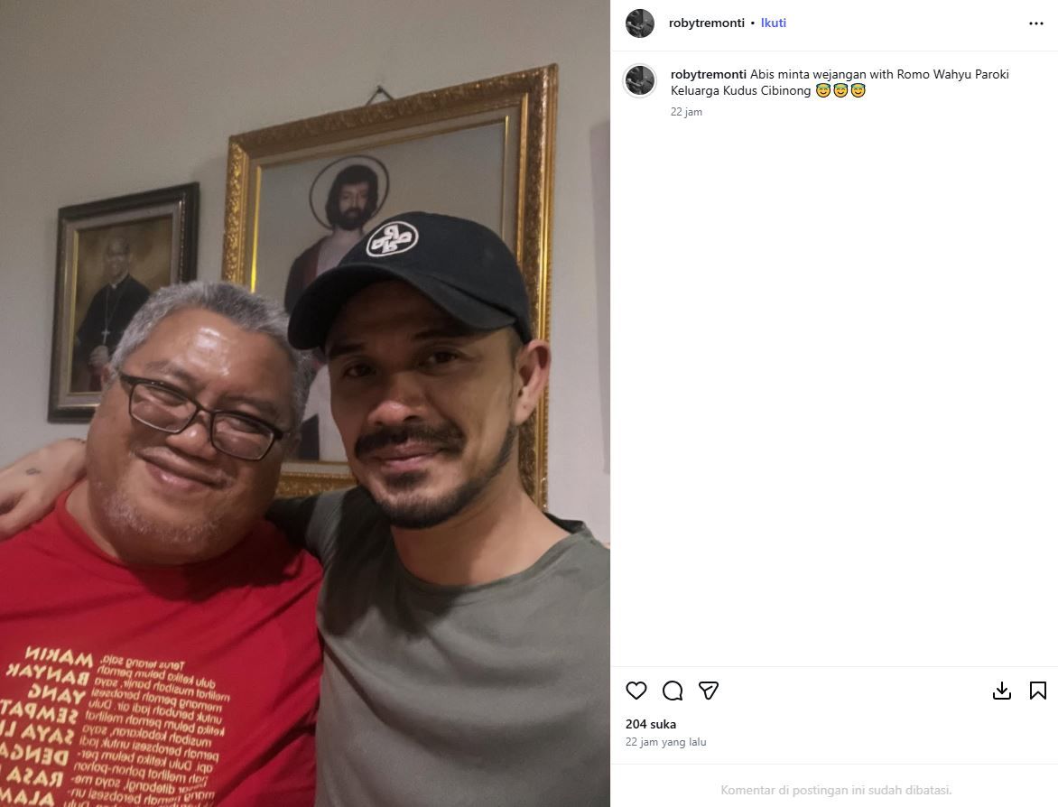 Terseret isu child grooming di buku Aurelie Moeremans, Roby Tremonti ...