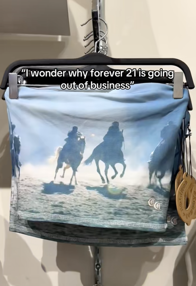 ‘Still stuck in 2010’ – a shopper thinks Forever 21 went out of ...