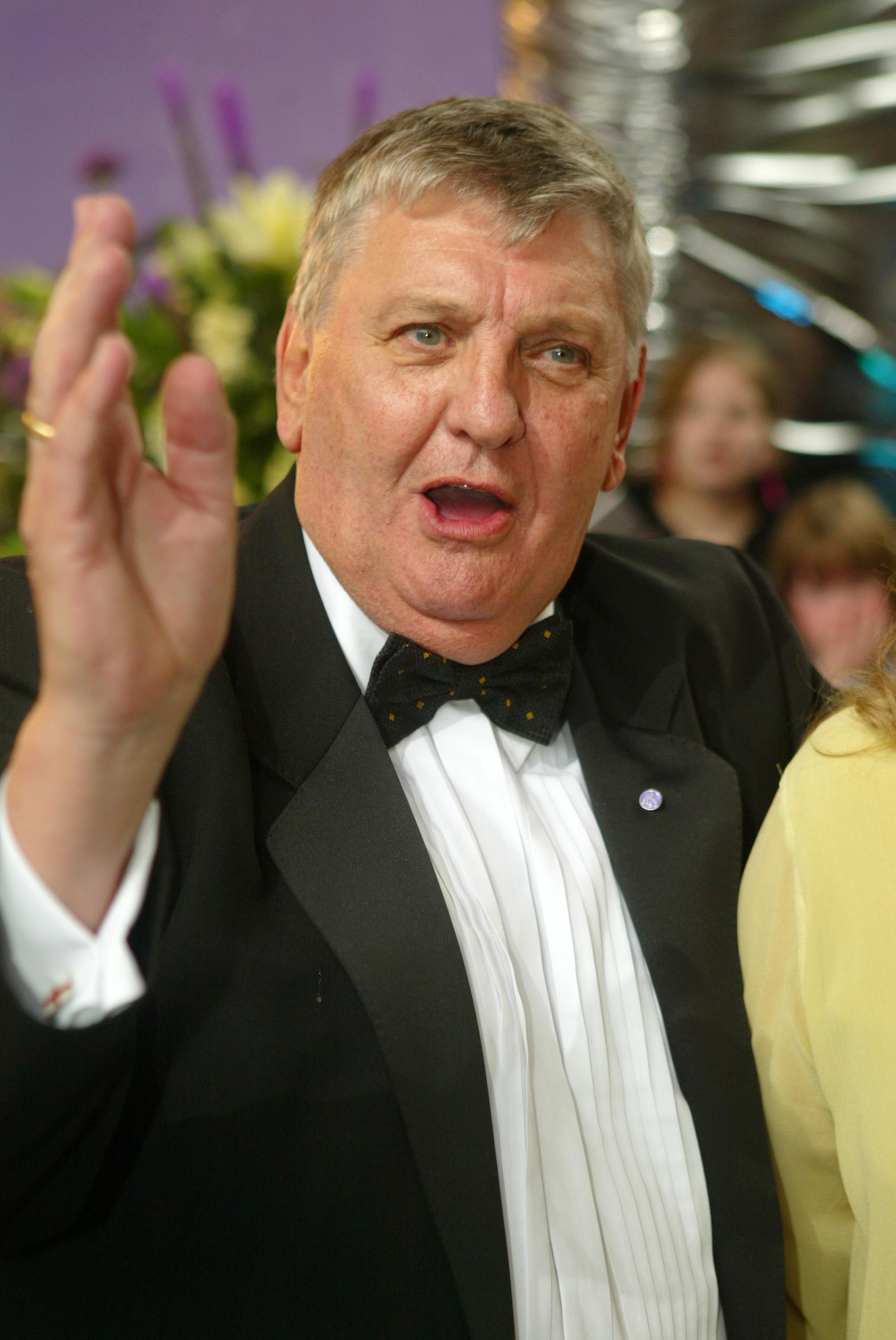 Derek Martin: Tributes pour in as EastEnders legend known for playing ...