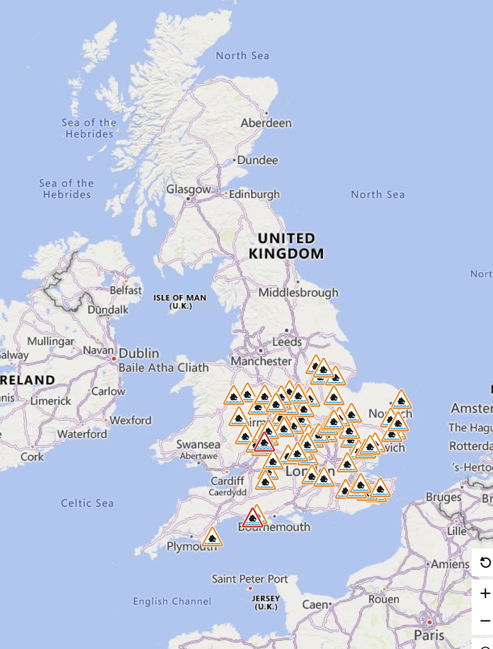 UK weather: Britons face flood alerts as balmy blasts trigger thaw ...