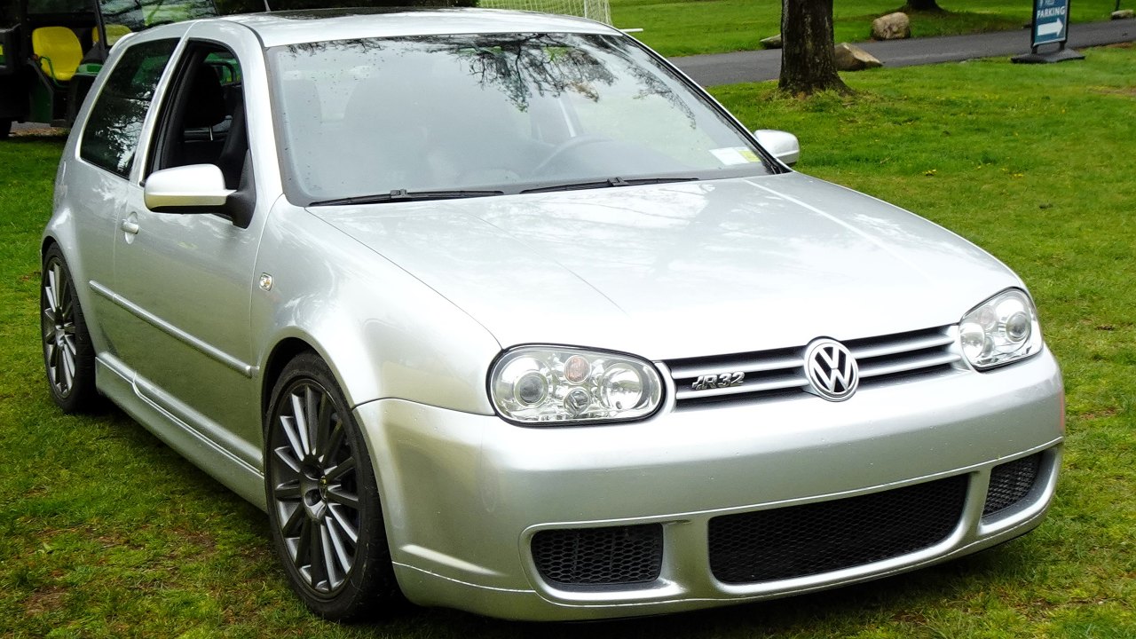 How the 2004 Volkswagen R32 brought AWD to hot hatches