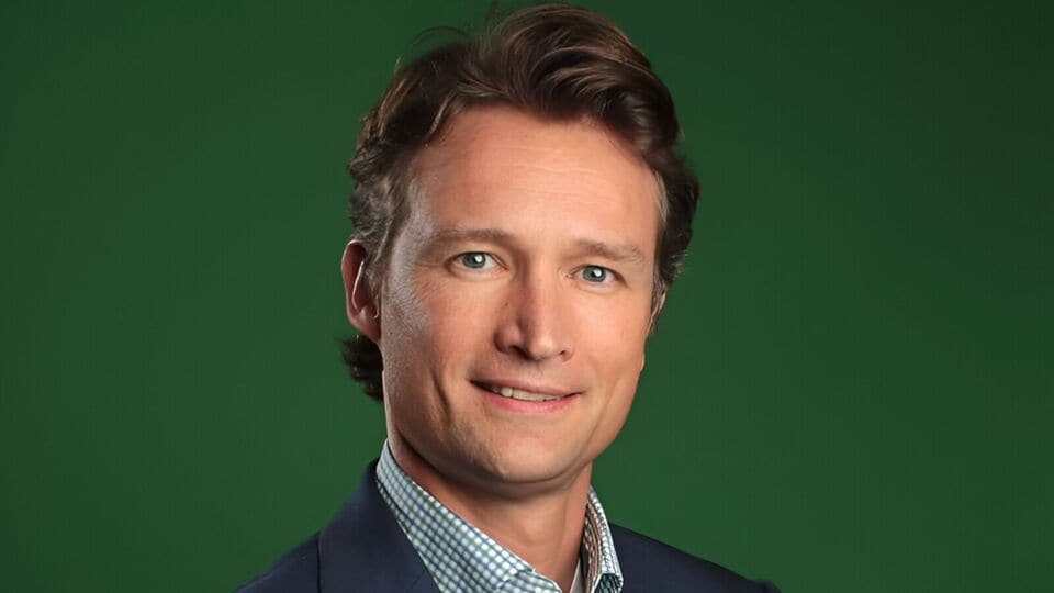 Heineken CEO Dolf van den Brink steps down amid struggling beer sales ...