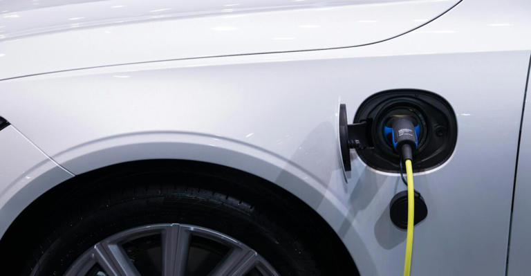 GM’s $7.6B EV blow triggers major electric shift, putting 3,000 factory ...