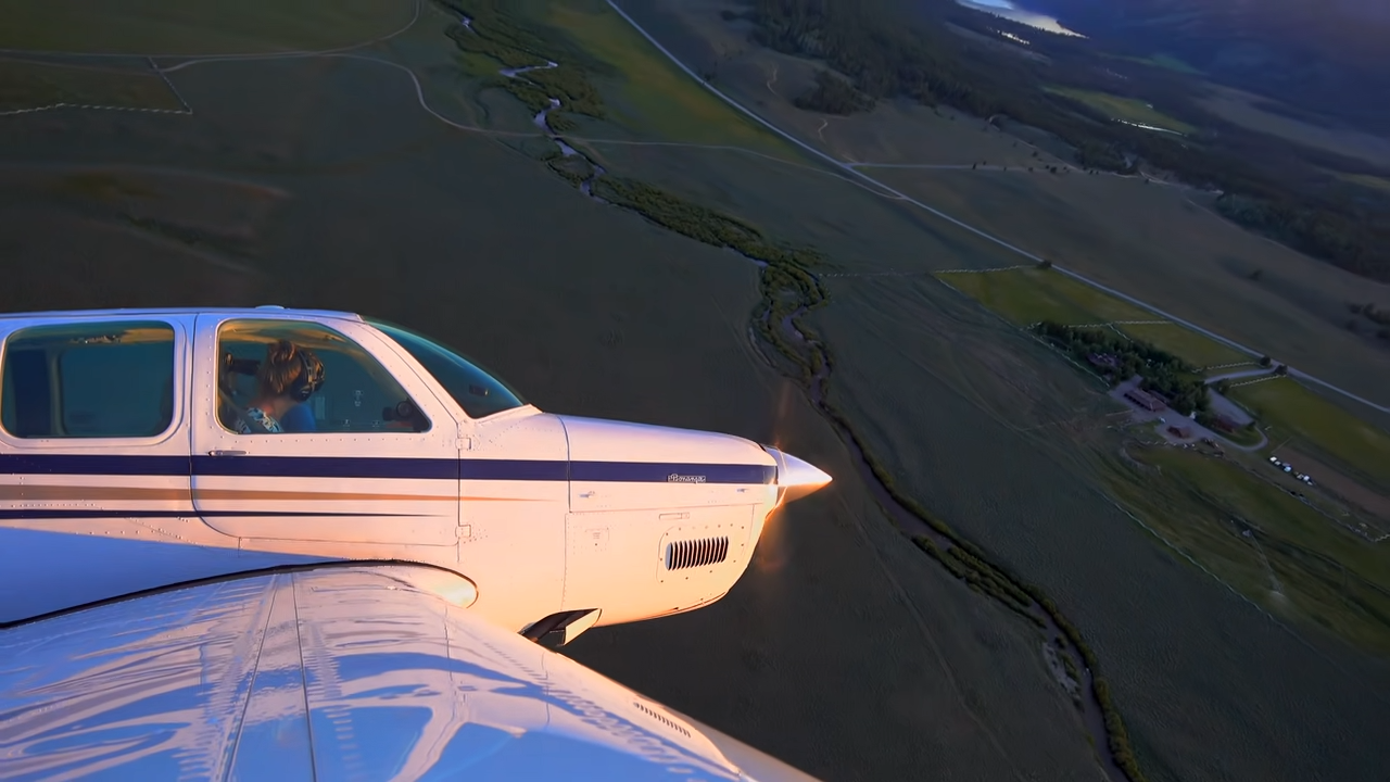 Watch a high-speed takeoff get aborted in seconds