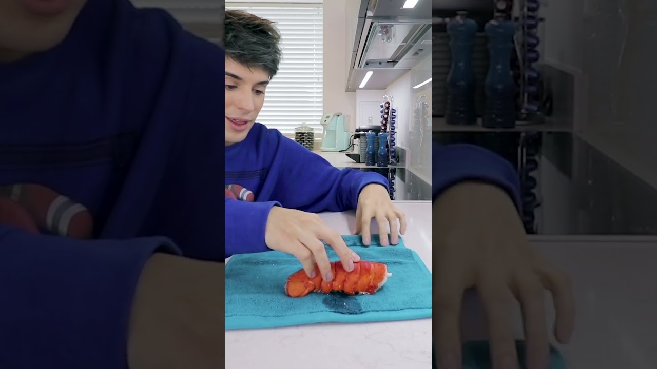 I learned how to peel lobster using only a towel