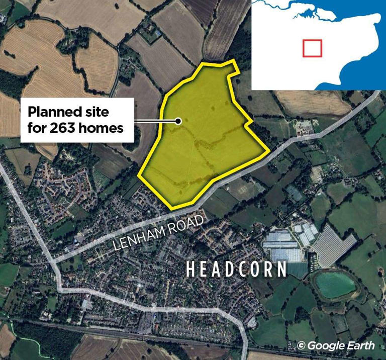 Gladman proposes 263 homes and sports pitches off Lenham Road in Headcorn