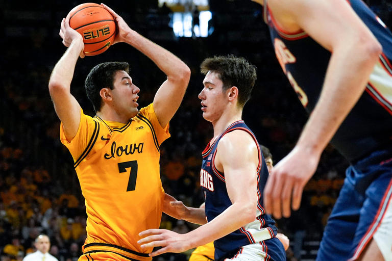 Takeaways as Iowa basketball suffers tight home loss vs. Illinois