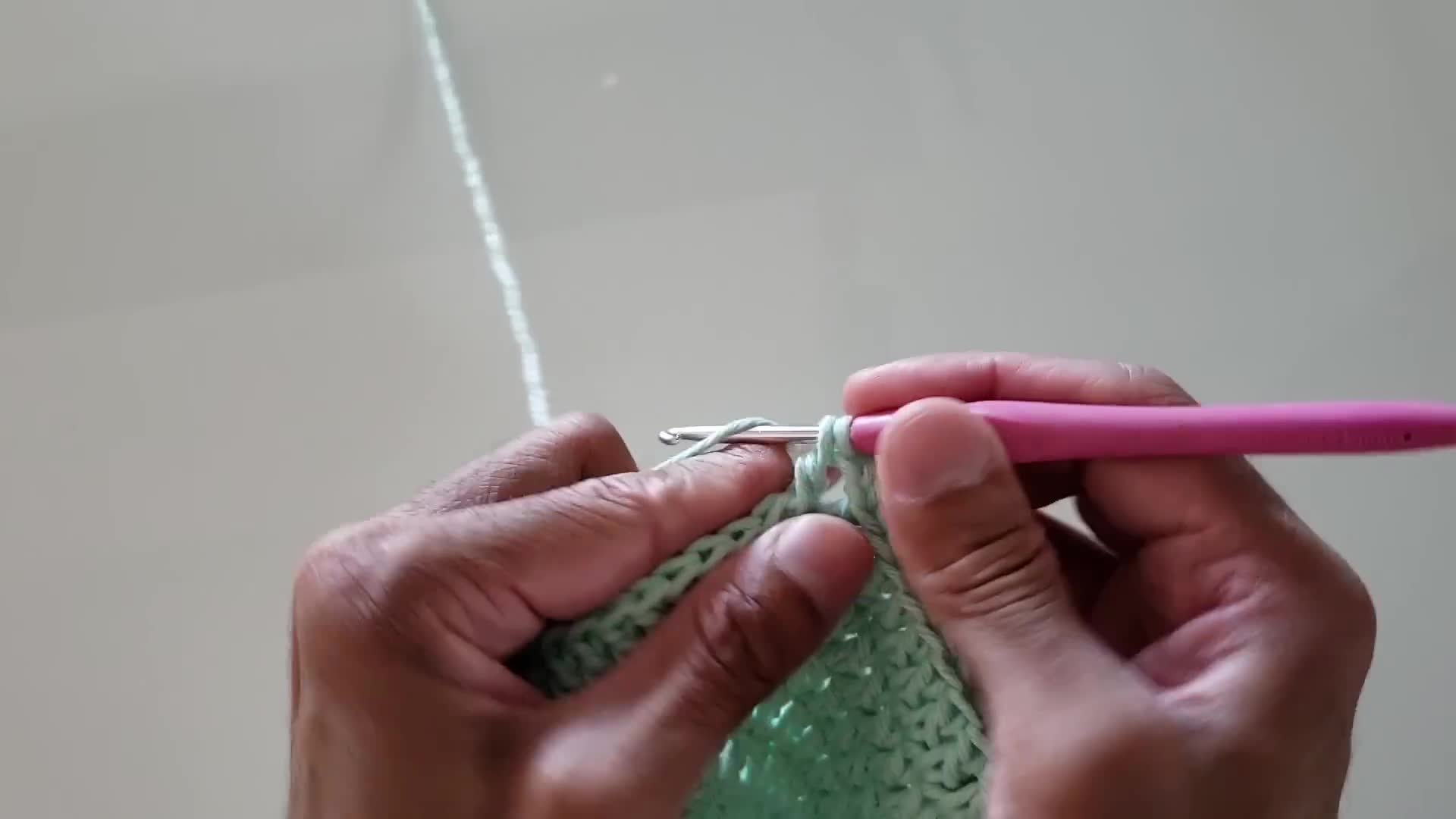 Tapete redondo em crochê - tapete para quarto de bebê - parte 1/4