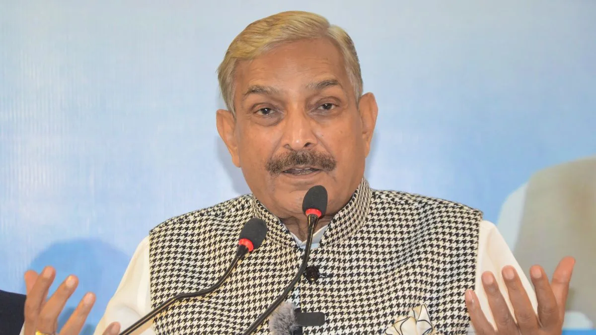 Modi govt committing the ideological assassination of Mahatma Gandhi ...