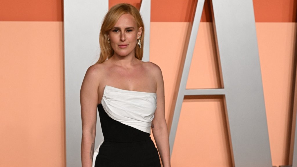 Quand quelqu’un se permet de juger mon éducation : Rumer Willis réagit ...