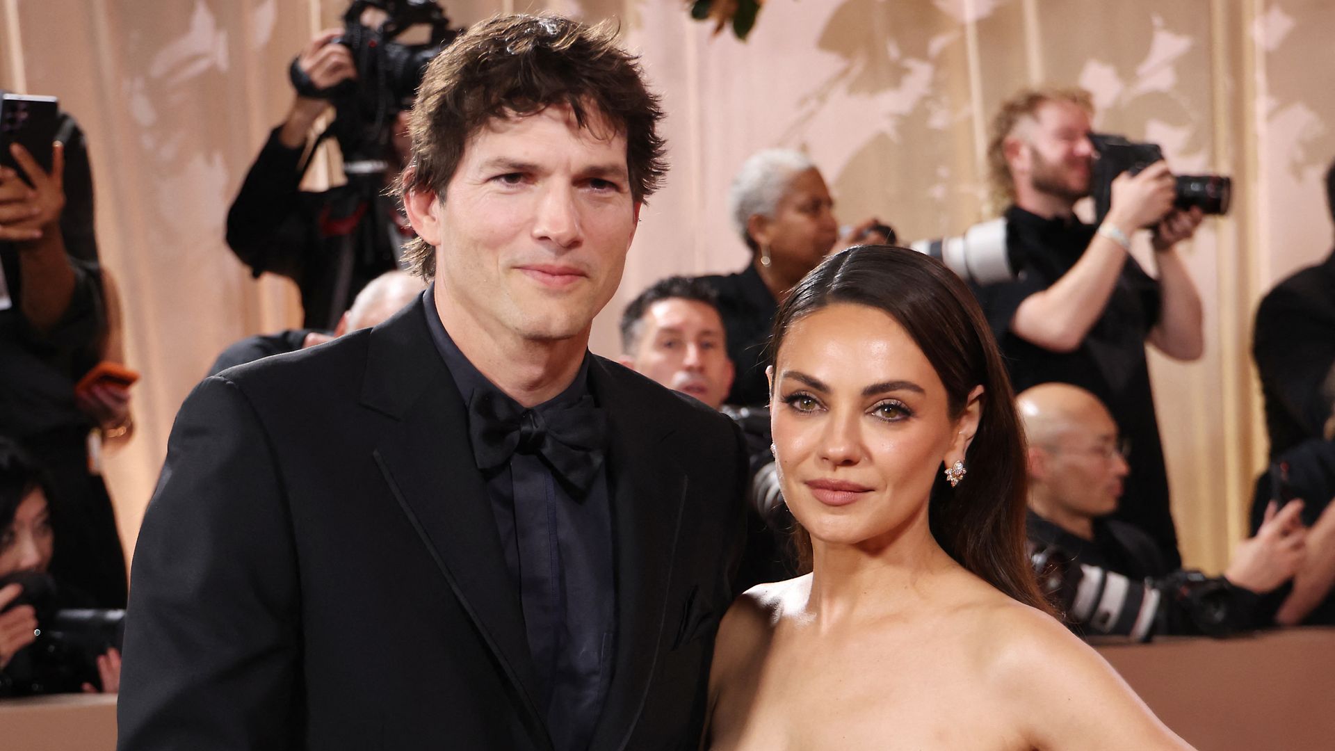 Mila Kunis and Ashton Kutcher make first awards show appearance in 4 years