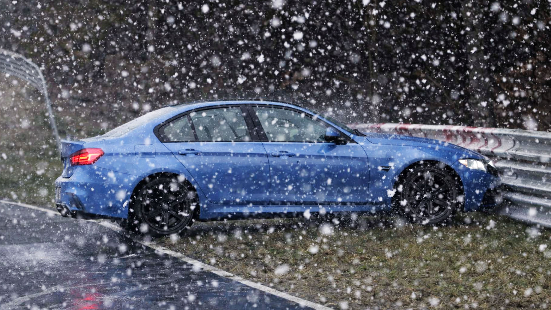 Snow turns Nordschleife into a slippery challenge