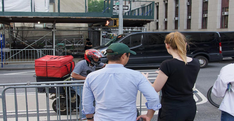 AI deepfake crosses into food delivery — DoorDash shuts down driver ...