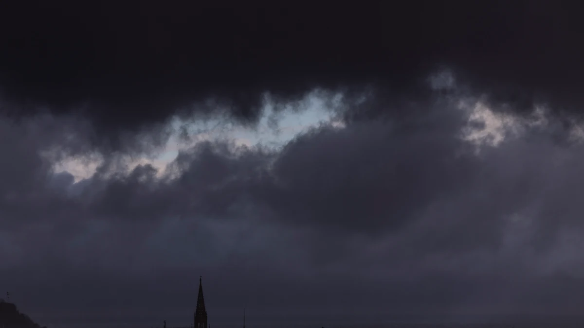 La AEMET avisa de un río de humedad que reforzará las lluvias en varias ...
