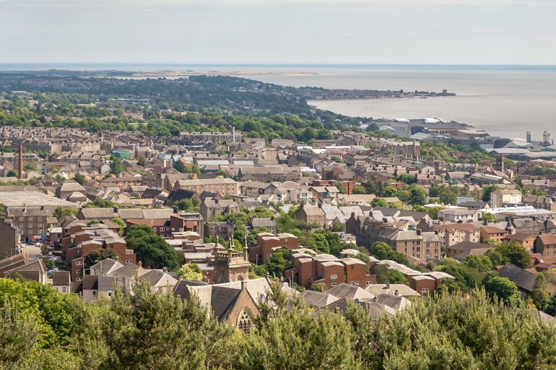 Scotland's best places to live 'if you are under 35' named as city tops list