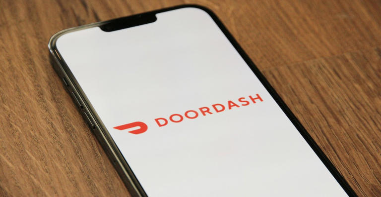 AI deepfake crosses into food delivery — DoorDash shuts down driver ...
