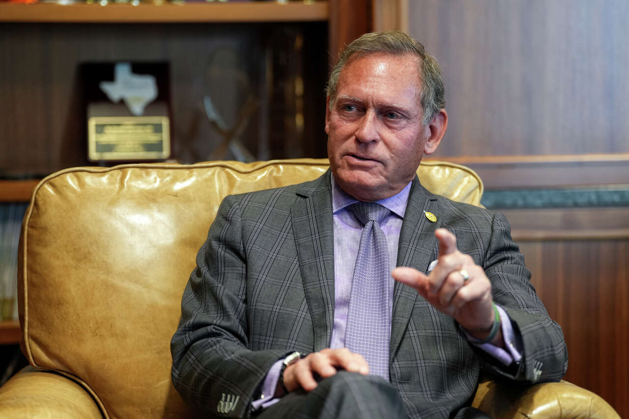 University of Texas System signs new Space Act agreement with NASA