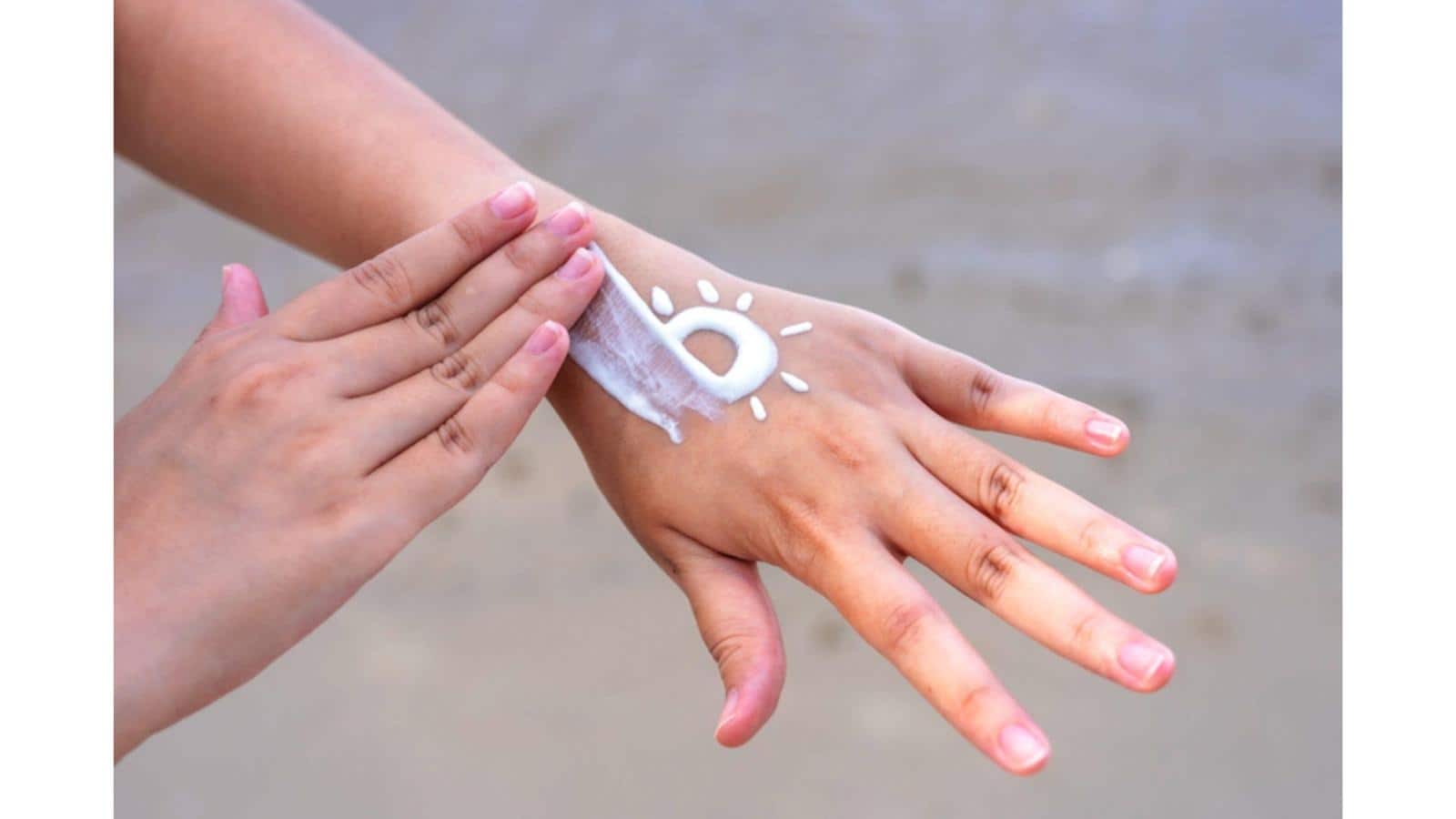 Best non-greasy SPF 50 sunscreen for oily skin in India 2026