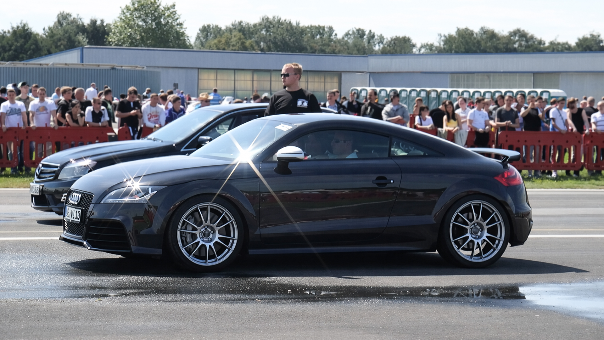 Audi TT RS faces Mercedes C63 AMG in drag race