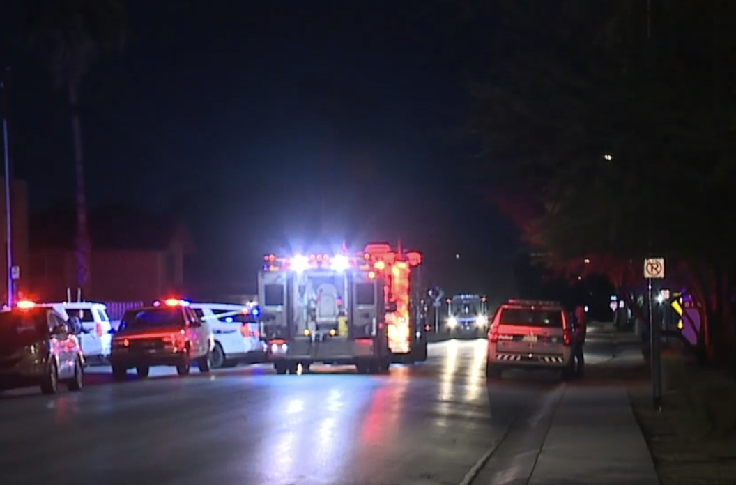 One dead, one detained after deadly fight between brothers in Phoenix