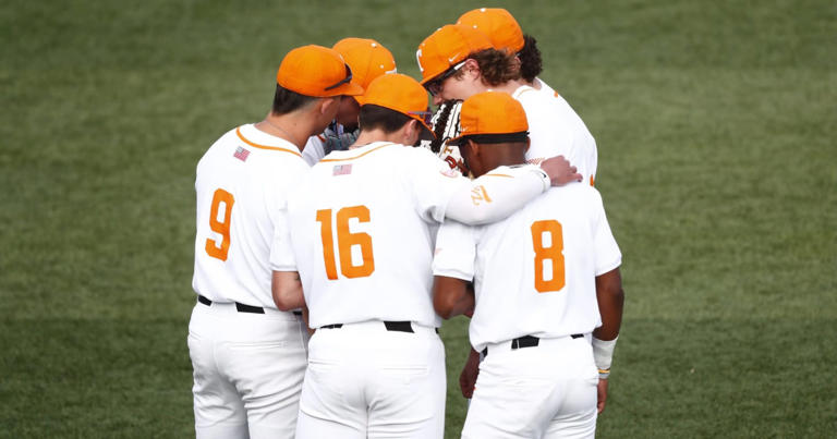 D1 Baseball tabs Vols as top 15 preseason team as season nears