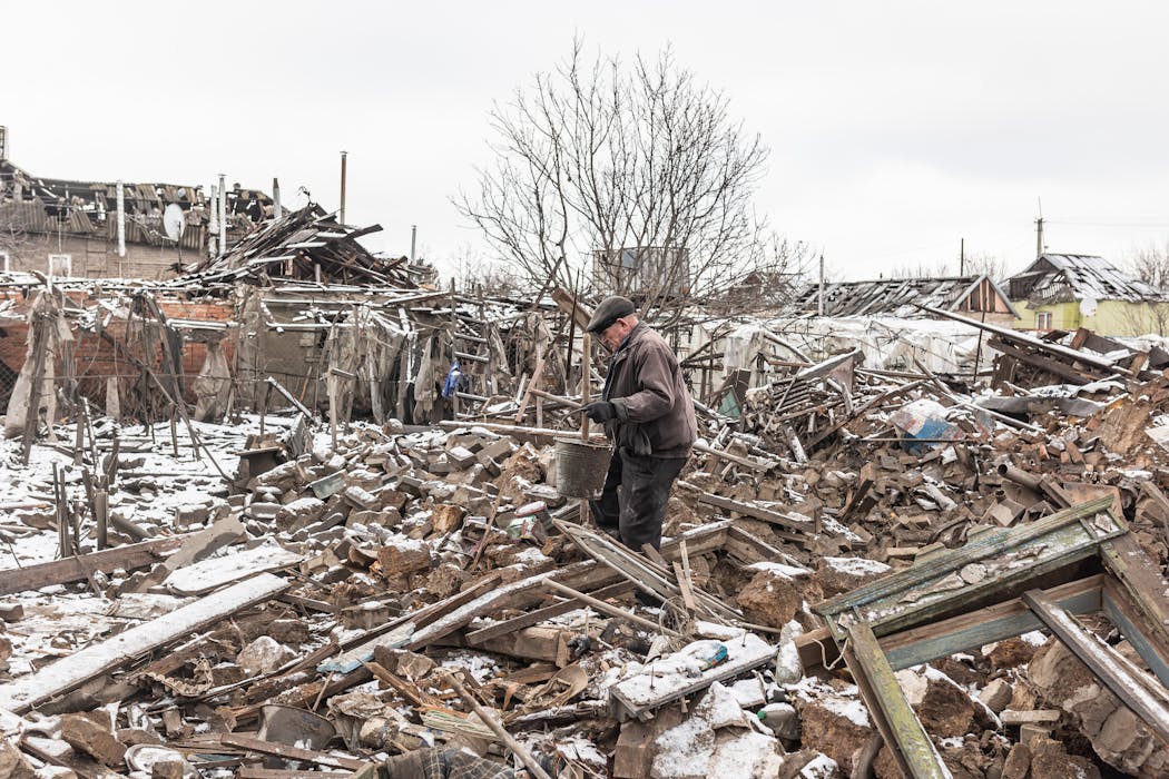 Ukraine is under pressure to trade land for peace - if it does, history ...