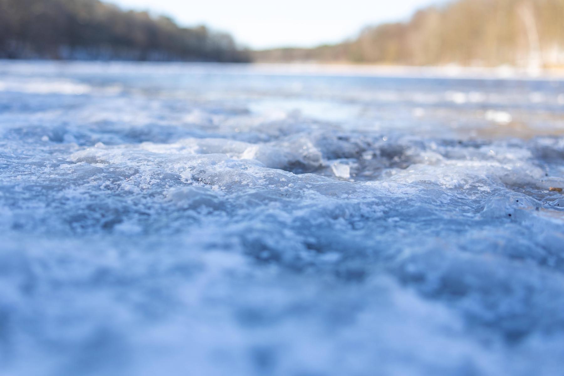 Mann stirbt beim Eisbaden in Deutschland, Kamera filmte mit