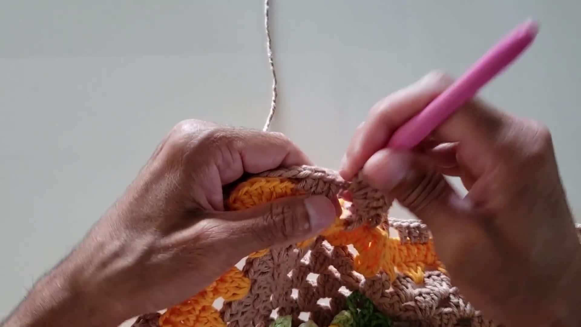 Tapete retangular em crochê com flores - parte 3/4