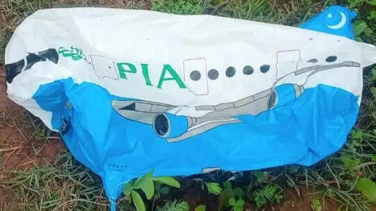 'Pakistan Zindabad' balloon found in J&K's Samba after 'PIA' in Kathua ...