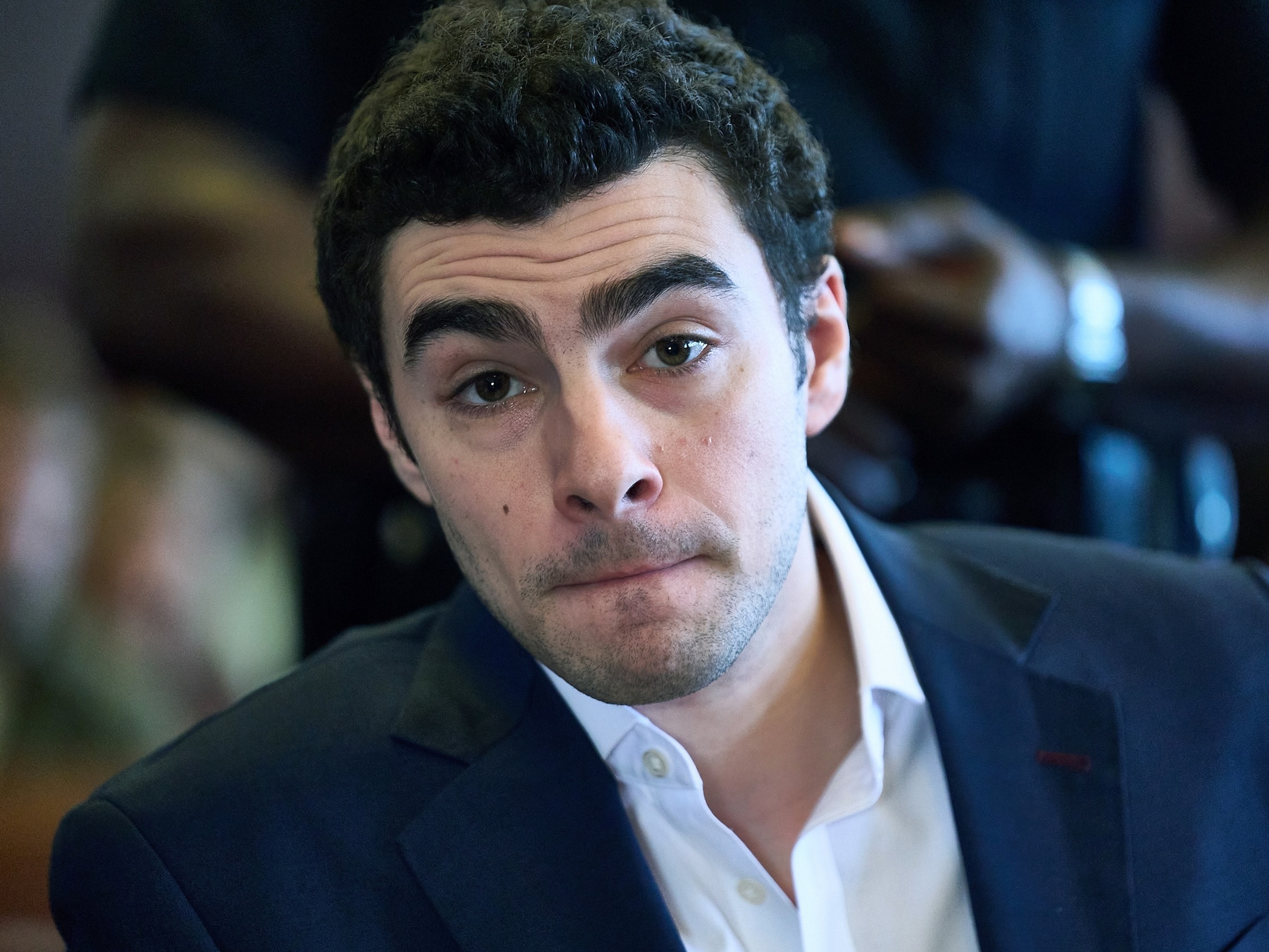 Judge changes mind on Mangione evidence, orders hearing over seizure of ...