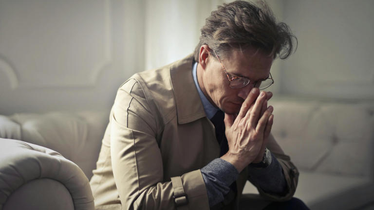 America's middle class is vanishing fast, and the numbers prove it