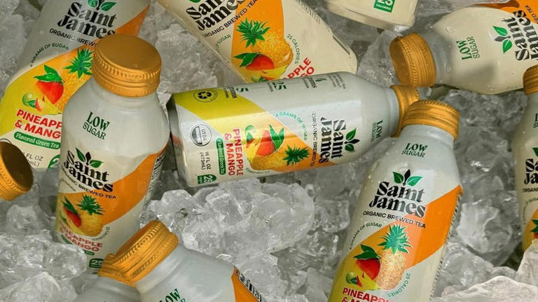 10 low-sugar non-alcoholic drinks to sip when you're skipping booze