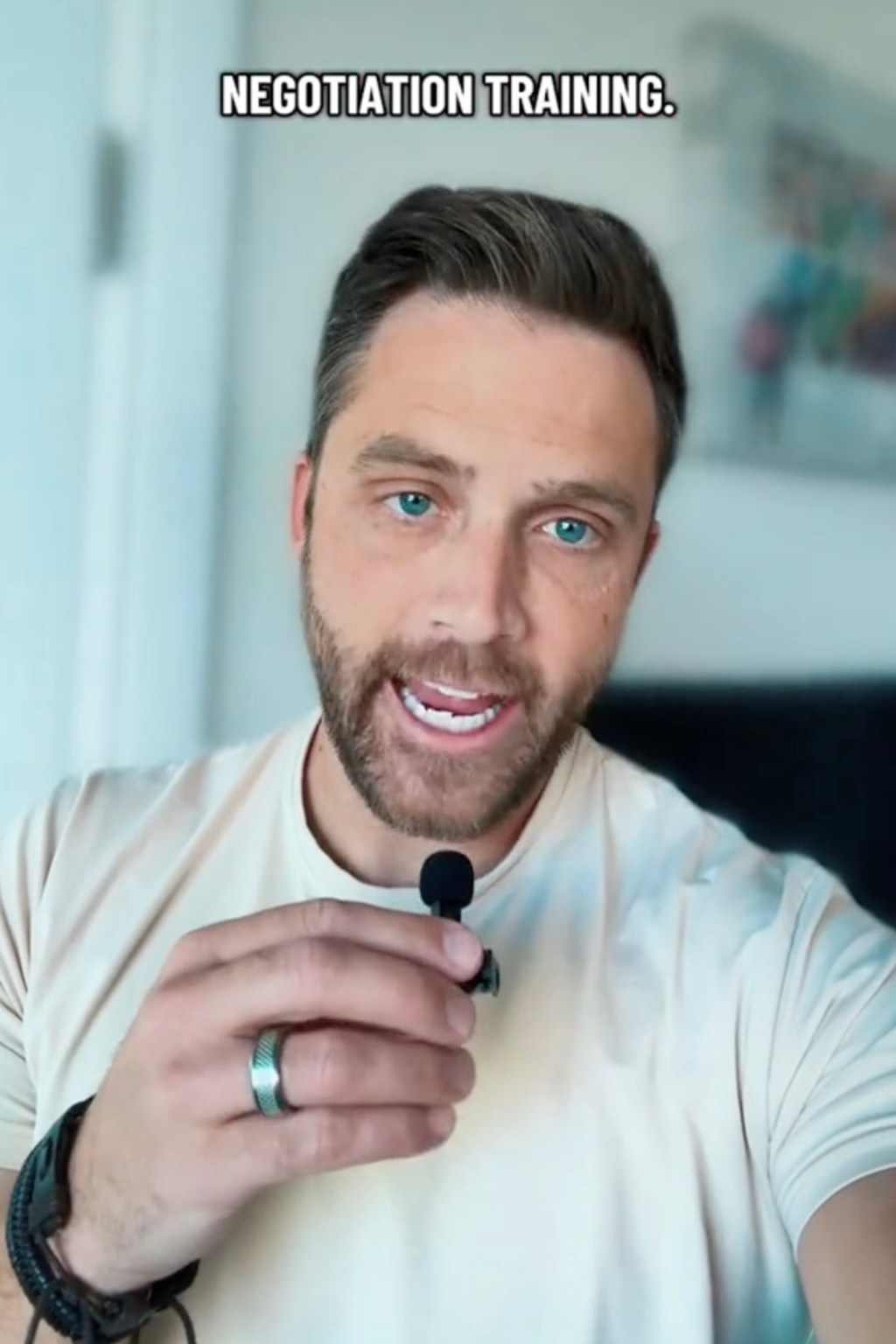 Public speaking expert reveals 2 FBI interrogation tactics to stop ...