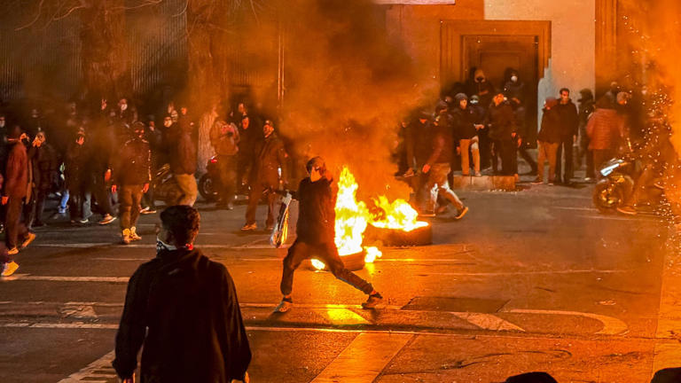 L’Iran et les États-Unis sont prêts à négocier, mais aussi prêts à ...