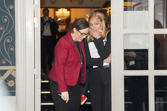 Elina Valtonen: "Kiinan tai Venäjän läsnäolo Grönlannissa ei ole ...