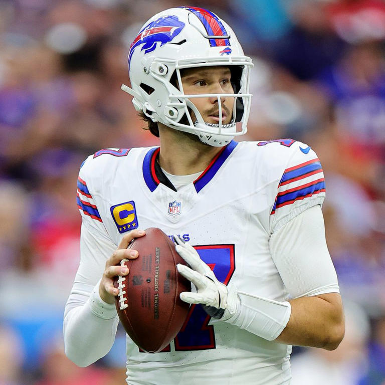 Josh Allen reveals 1 thing his 'rockstar' wife Hailee Steinfeld has ...