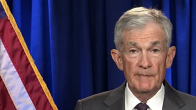 Federal Reserve boss under criminal investigation, won't bow to Trump ...