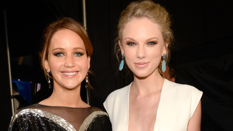 The A-list celeb we confused for Taylor Swift at the 2026 Golden Globes