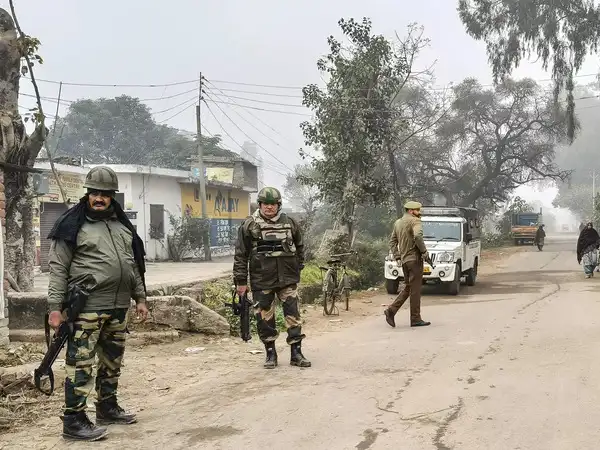 Barrack blaze claims life of BSF jawan in north Kashmir, inquiry ordered