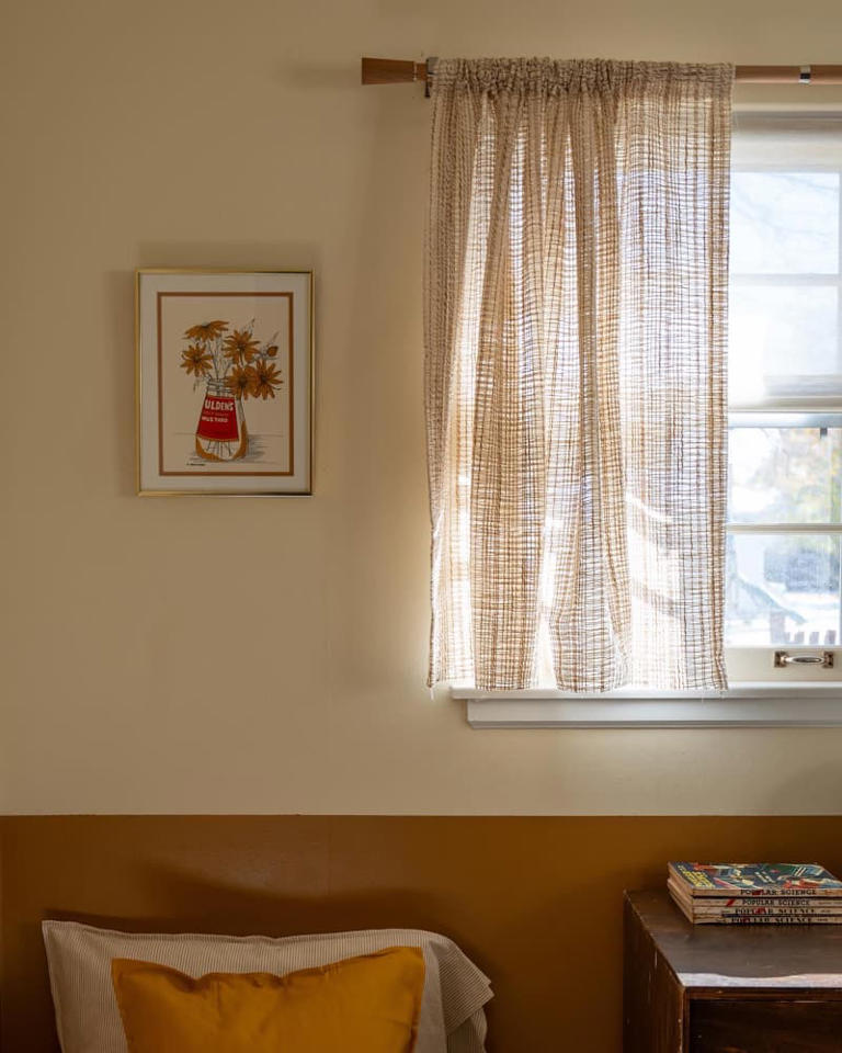 A $100 makeover turned this plain bedroom into a retro dream