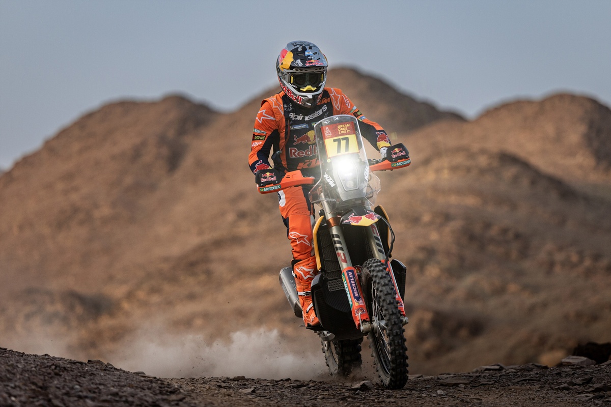 Etape 8 Dakar: Benavides catat hat-trick kemenangan