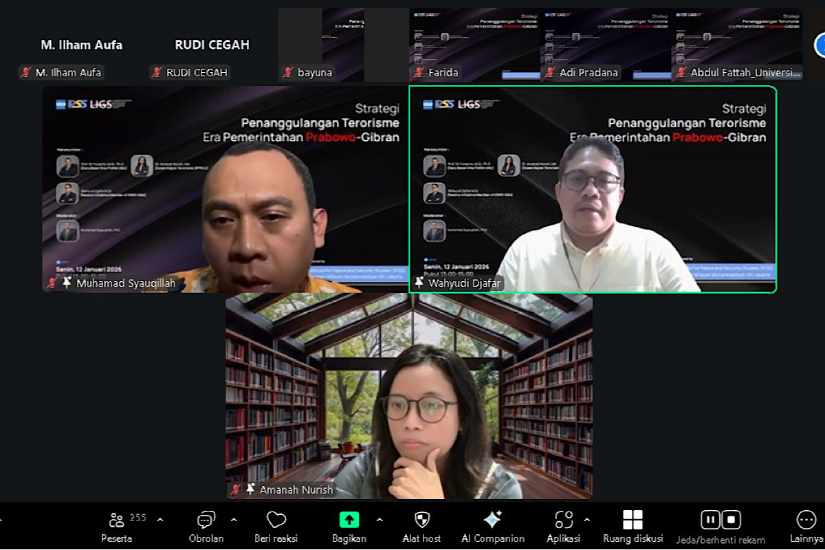 Pelibatan TNI dalam mengatasi terorisme perlu dikaji secara serius