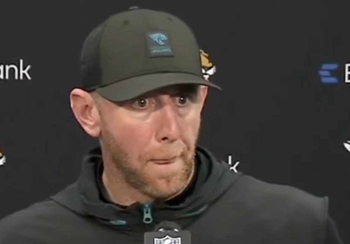 Pat McAfee tells sports fans to ignore NFL journalists