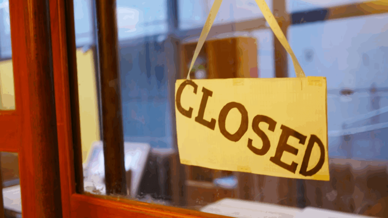 GameStop plans hundreds of store closures as retail footprint shrinks