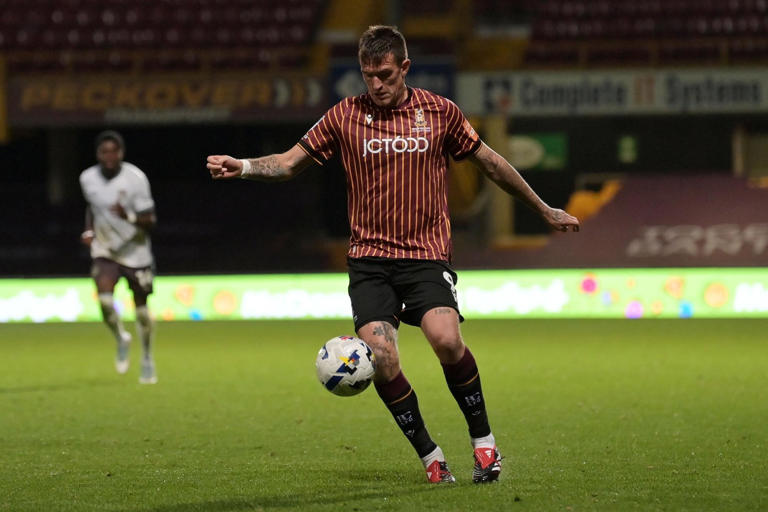 Bradford City transfer latest: Legend Andy Cook completes move to ...