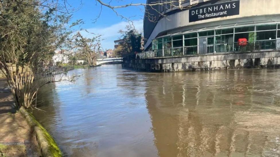 Town centre flood defence plan to be put to public