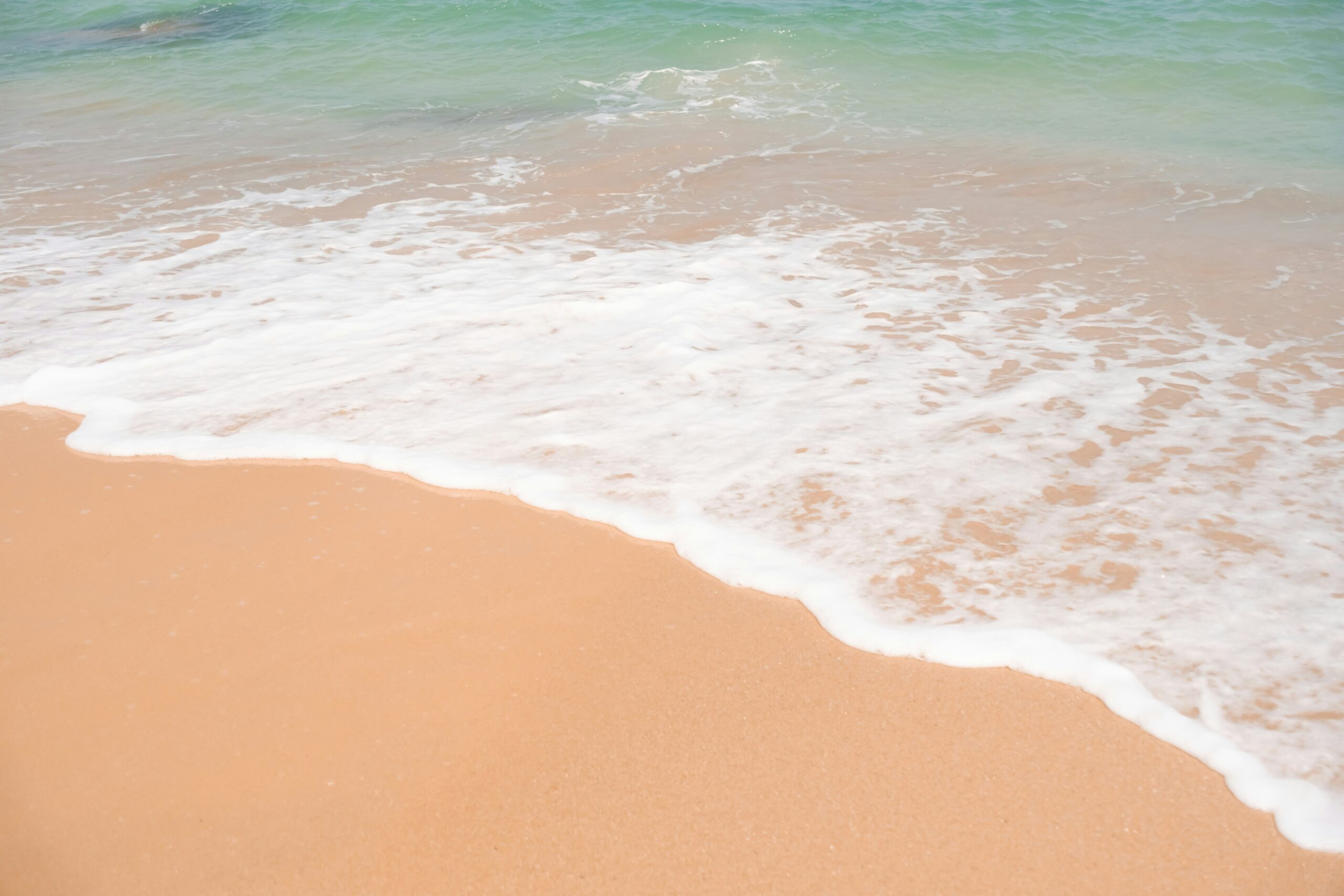 Beaches with sand colors you won’t believe